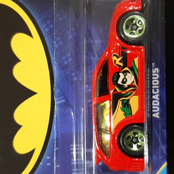 Mattel | Other | Hot Wheels Dc Comics Robin Audacious Batman Series ...